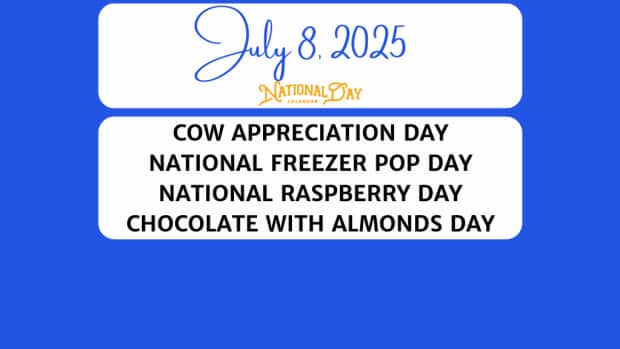 NATIONAL STRAWBERRY SUNDAE DAY | July 7 - National Day Calendar