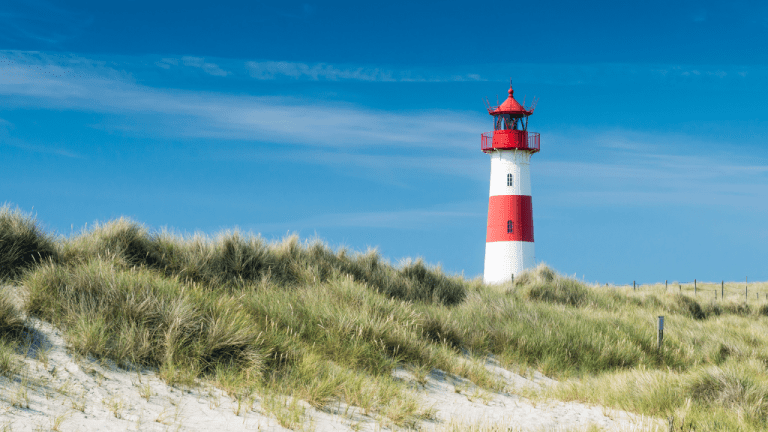 NATIONAL LIGHTHOUSE DAY | August 7 - National Day Calendar