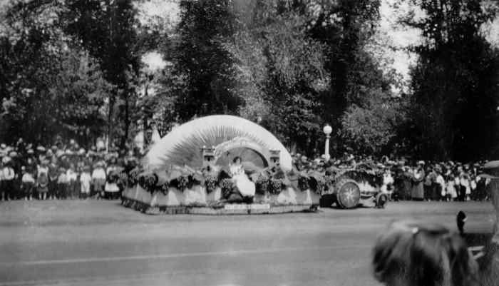 NATIONAL RAISIN DAY - April 30 - National Day Calendar